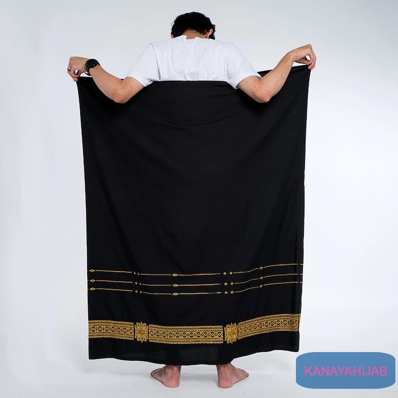 Aceh Door Embroidery Sarong, Traditional Cloth for Modern Muslims ...