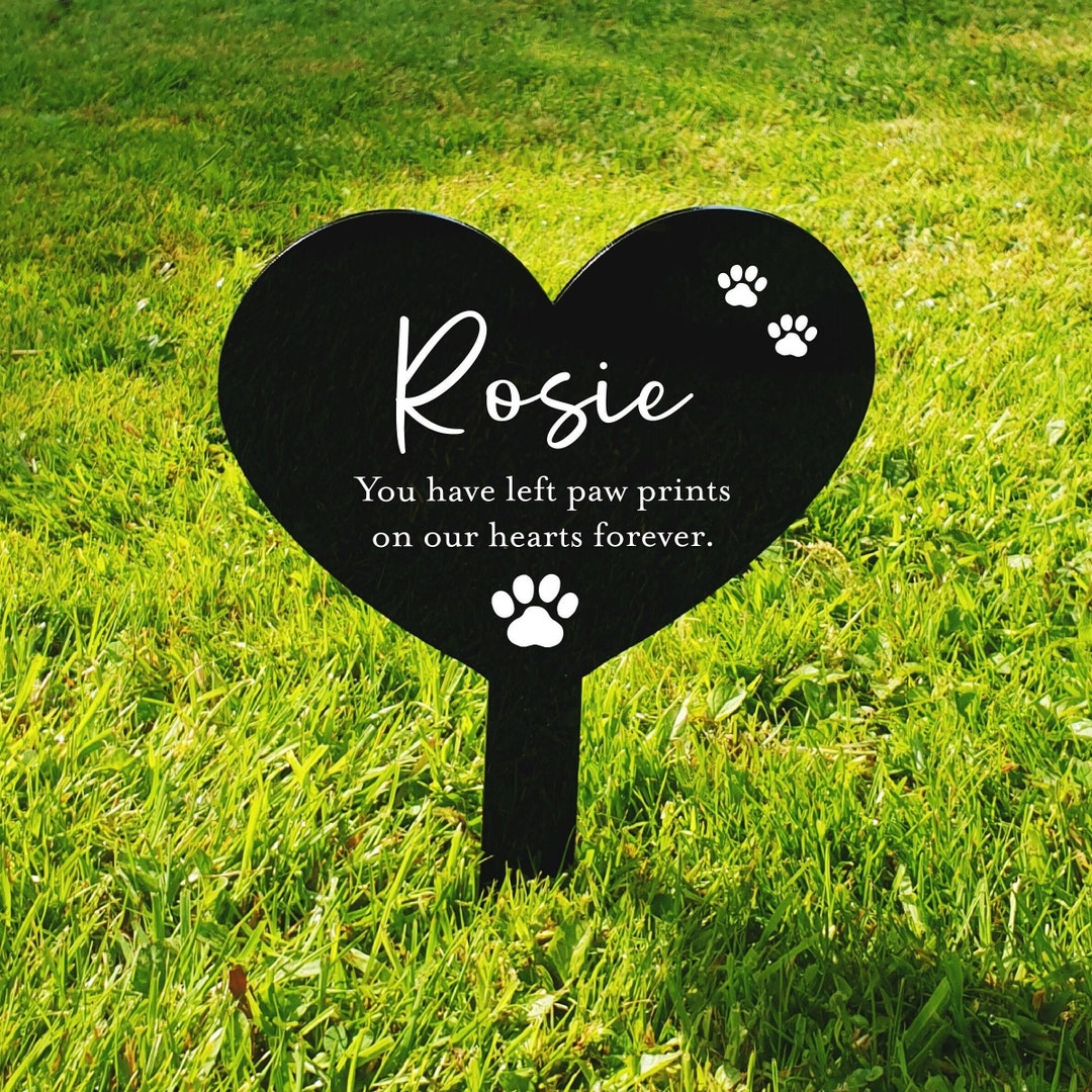Personalised Pet Heart Memorial - Paw Print Plaque With Stake, Pet Loss ...