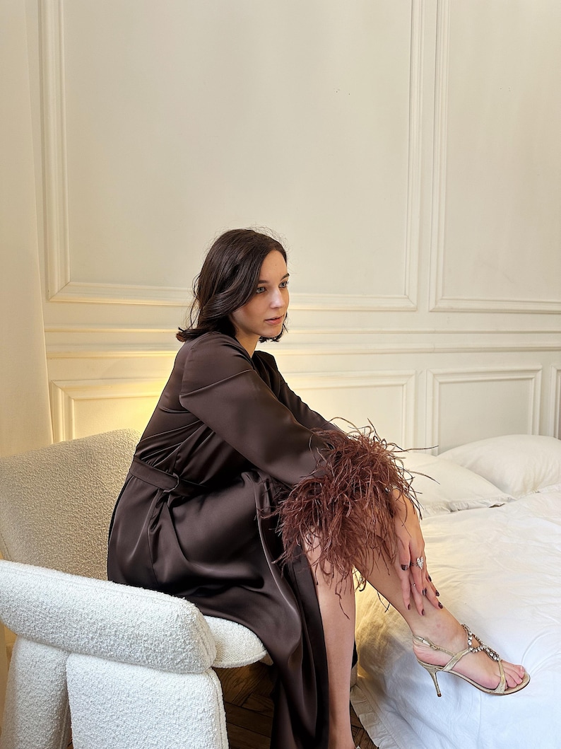 Weihnachts Seiden Robe mit Doppel Federboa: Brautjungfer oder ...