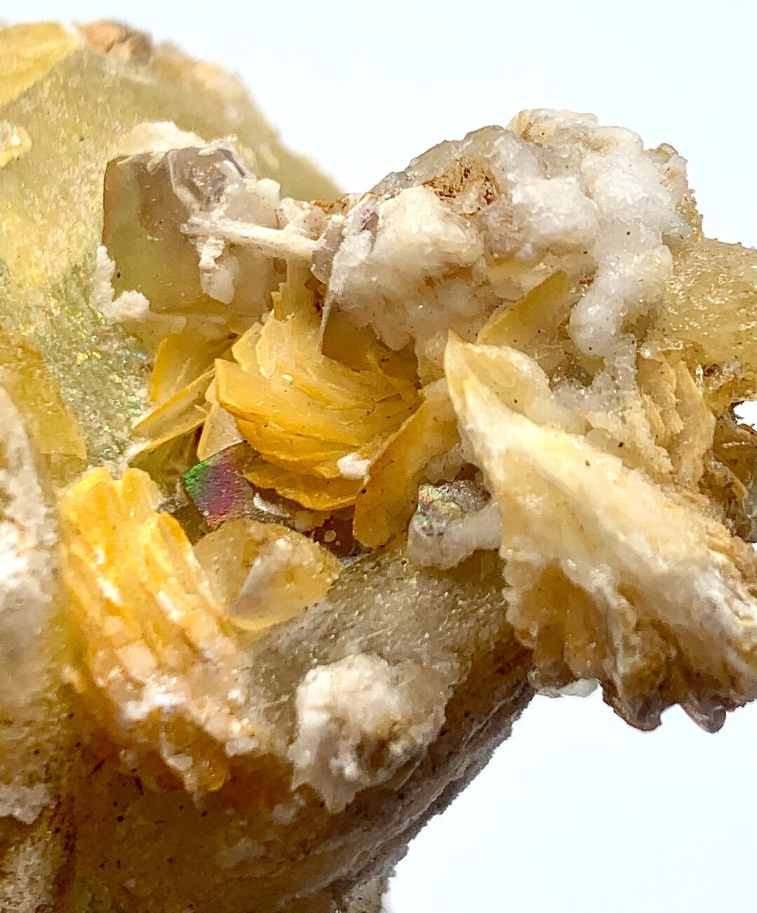 218 Gram Unique Iridescent (rainbow) Cubic FLUORITE Combine CALCITE ...
