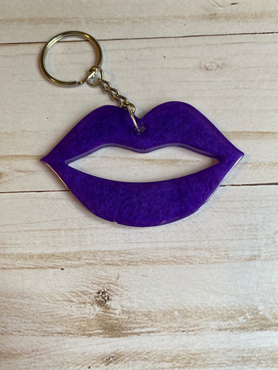 Glitter Lips Resin Keychain - Etsy