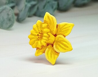 Daffodil Pin - Etsy UK