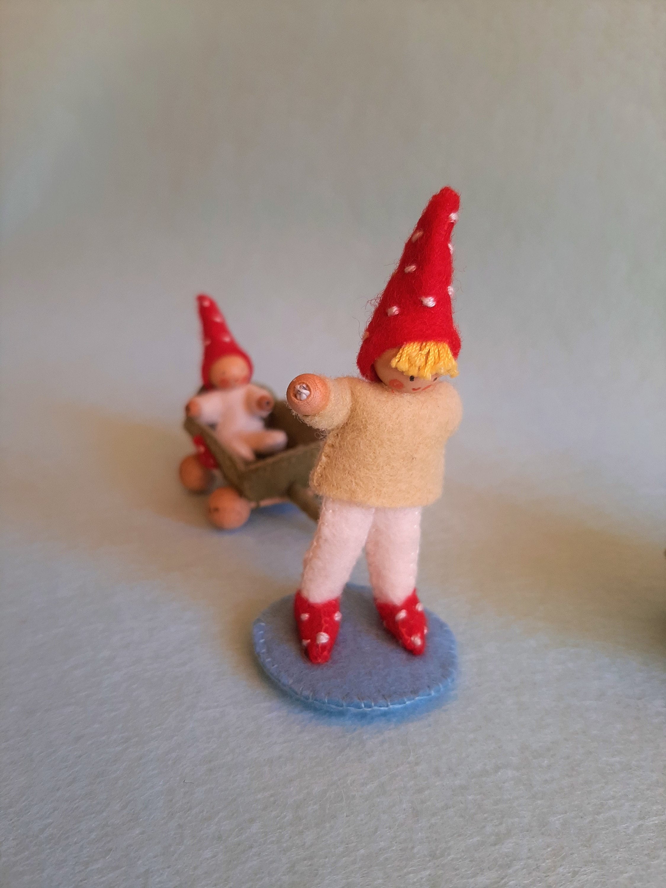 Gnome Walk PDF Pattern Dutch and German - Etsy