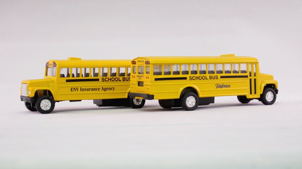 Personalized School Bus Toy Set - Die Cast Metal, Pull Back Motor - 12 ...
