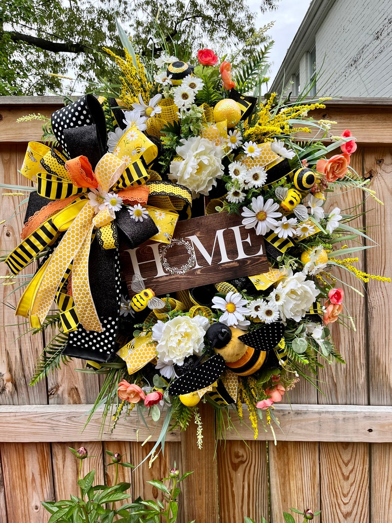 Bee Wreath, Honeycomb, Honeybee Decor, Summer Bee Wreath, Bumblebee ...