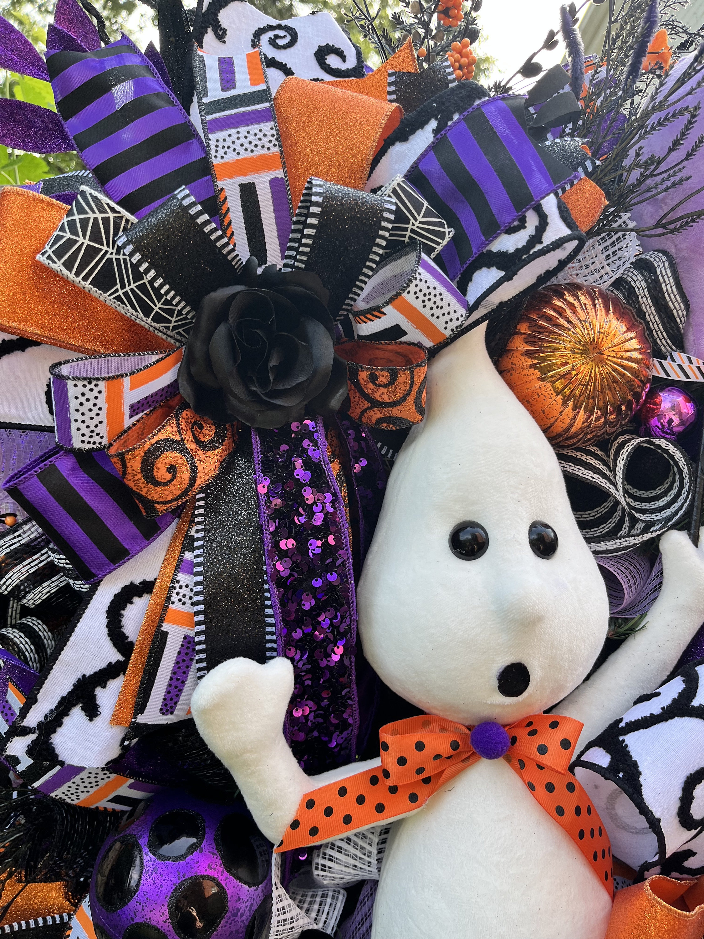 Halloween Ghost Wreath, Haunted House Decor, Ghosts, Witches, Scary ...