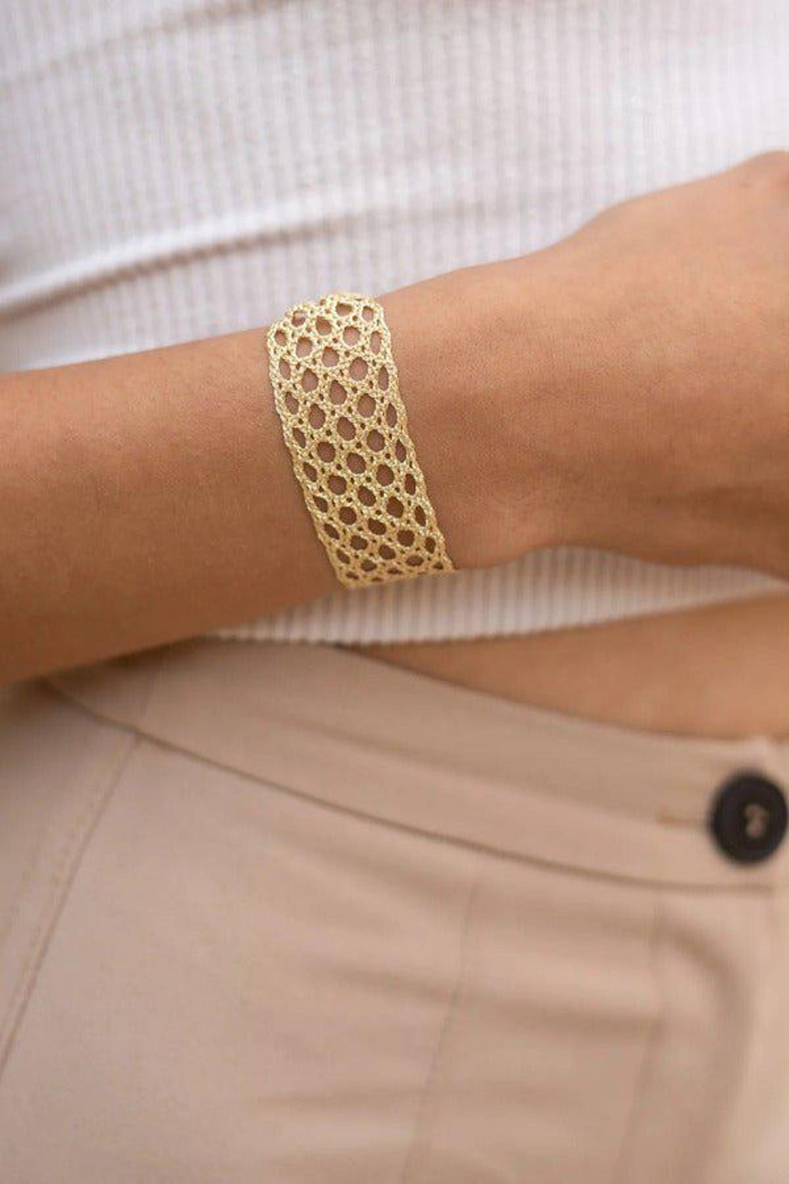 Adjustable Fatima Sfifa Gold Thread Women's Bracelet | Handmade ...