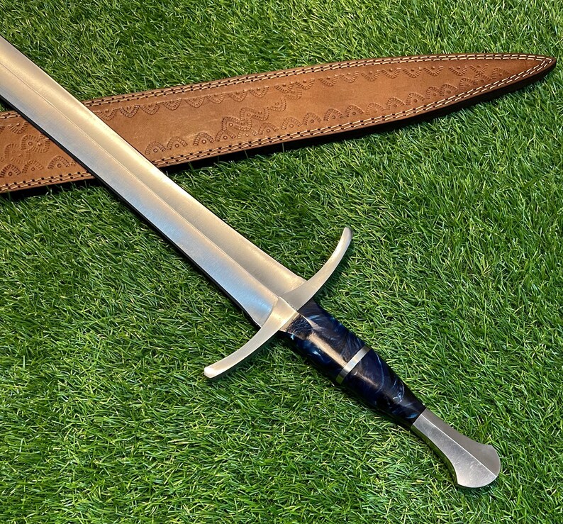 Hand Forged D2 Steel Roman Sword | Full Tang Blade | Wood Handle ...