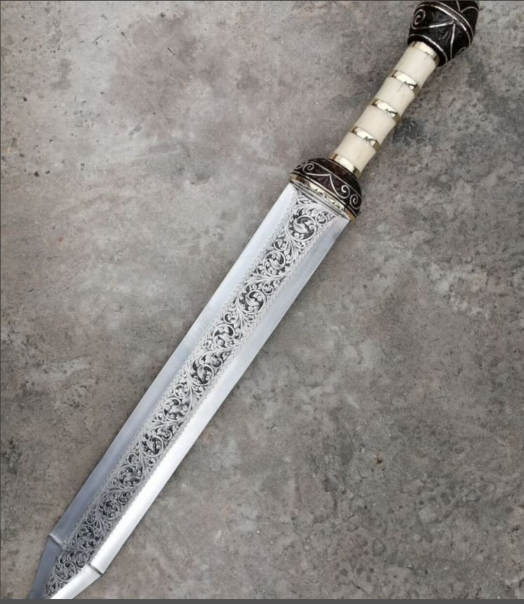 Handmade Engraved Chisel Hand Engraved Roman Gladius Forged - Etsy