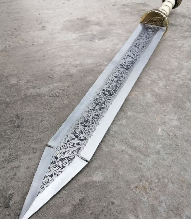 Handmade Engraved Chisel Hand Engraved Roman Gladius Forged - Etsy