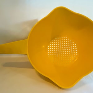 Vintage Tupperware Colander Strainer - Etsy