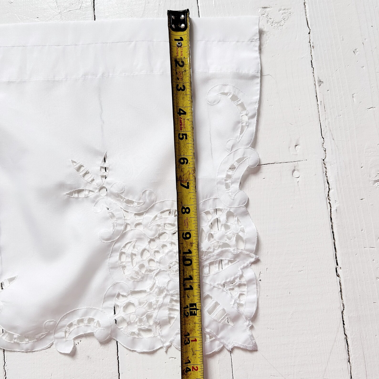 Cut Lace Cafe Curtains Crisp White Country Farmhouse Kitchen Curtains ...