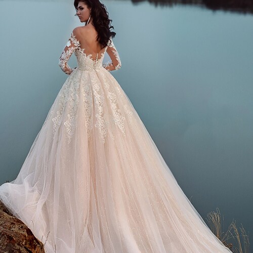 Ball Gown Dress With Long Train Sweetheart Wedding Dress - Etsy