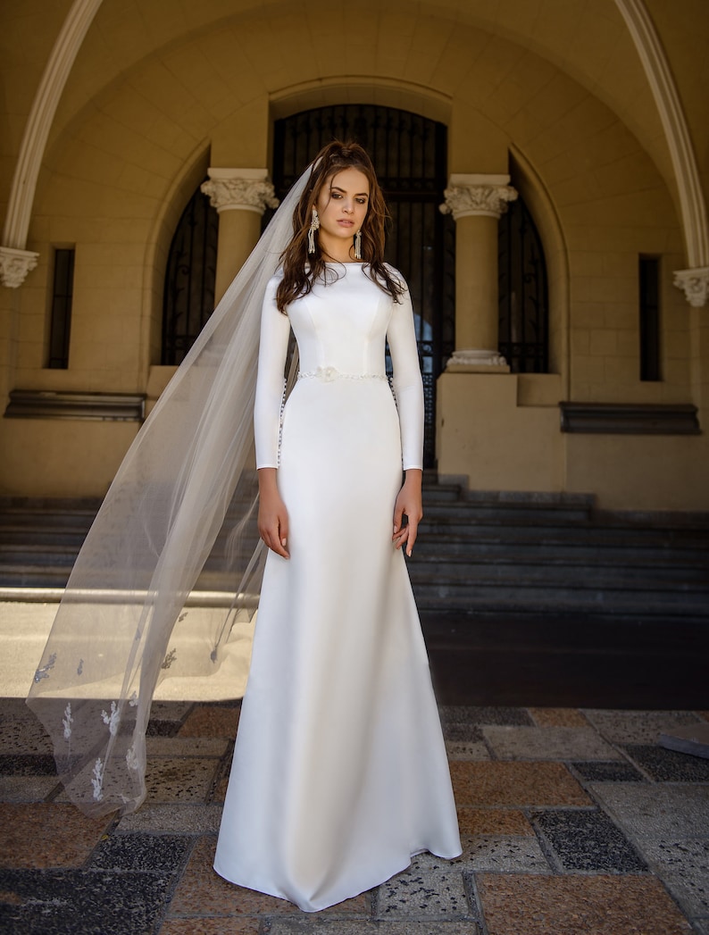 Closed Back Bridal Gownlong Wedding Dresssimple Bridal Gown - Etsy