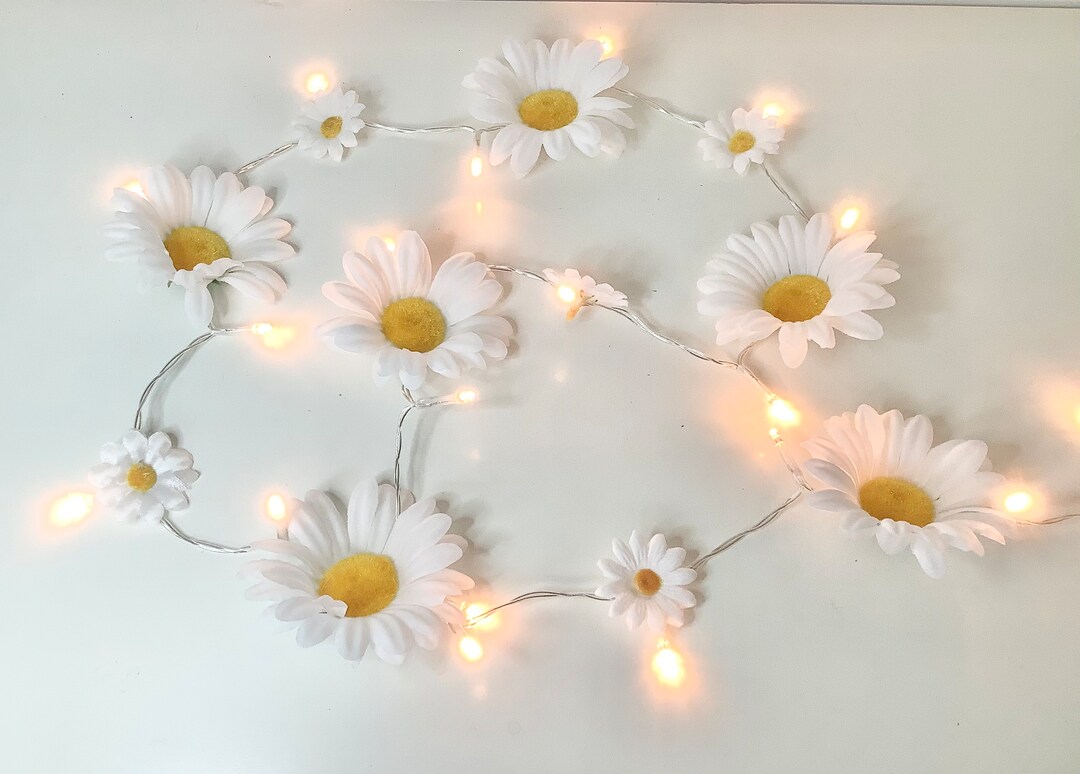 Daisy Fairy Lights, Daisy Room Decor, Rustic String Lights, Bedroom ...