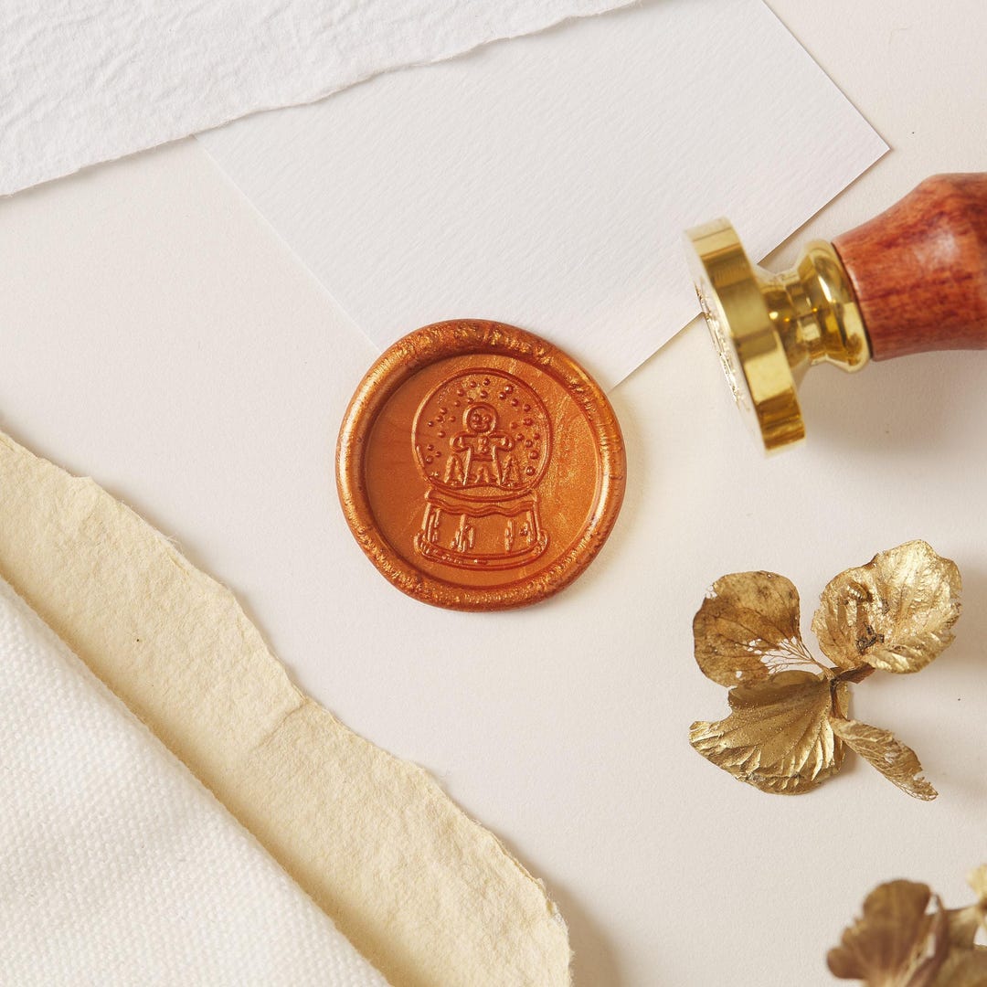 Wax Seal: Petit Biscuit Snow Globe - Etsy