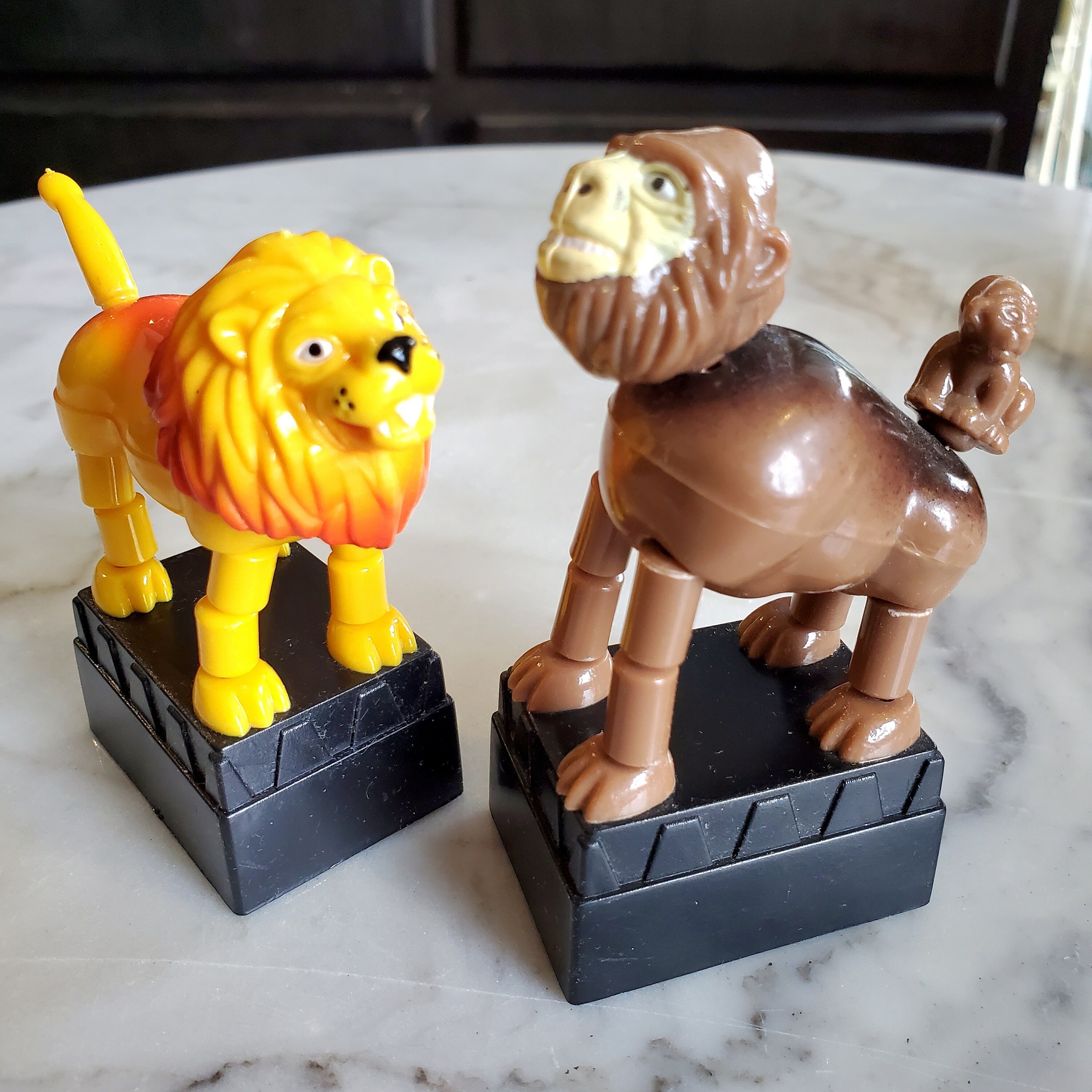 Choice of Zoo Animal Push Puppet Toy, Collapsible Thumb Animal Puppet ...