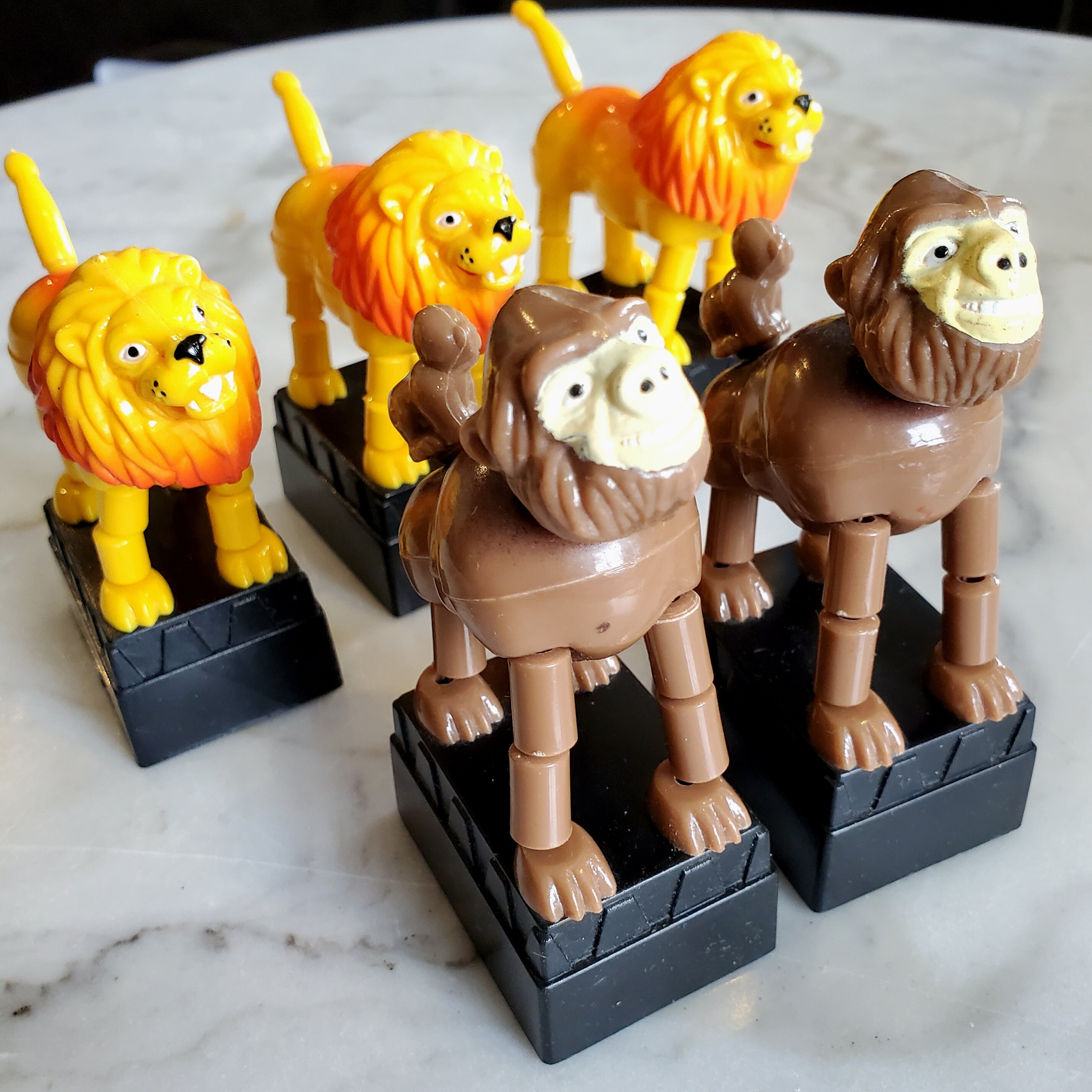 Choice of Zoo Animal Push Puppet Toy, Collapsible Thumb Animal Puppet ...