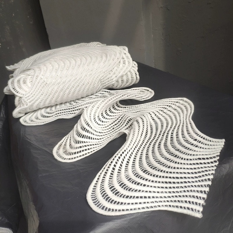 Creative Curved Openwork Lace Fabric, Lace Wave Soft Fabric, Space ...