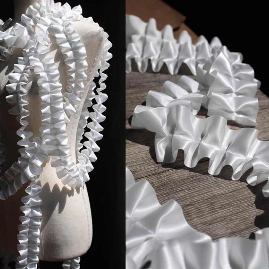 White Wave Pleat Fabric, Large Ruffle 3D Lace Fabrics, Stiff Decorative ...