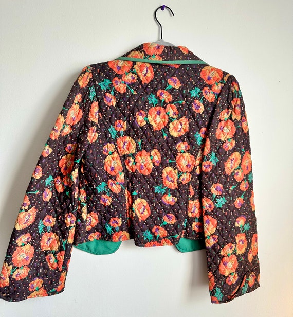 Vintage 70s Quilted Floral Cropped Jacket. Black w/ O… - Gem