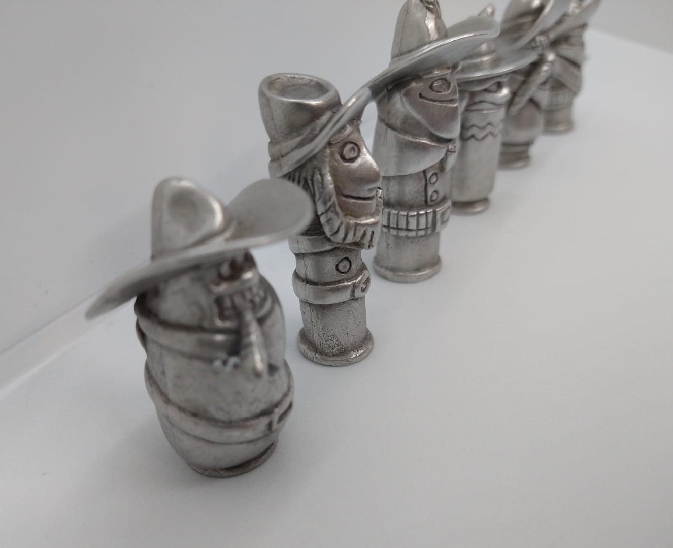 Who Framed Rogger Rabbit Eddie Valiant's Gun 6 Toon Metal Figure ...