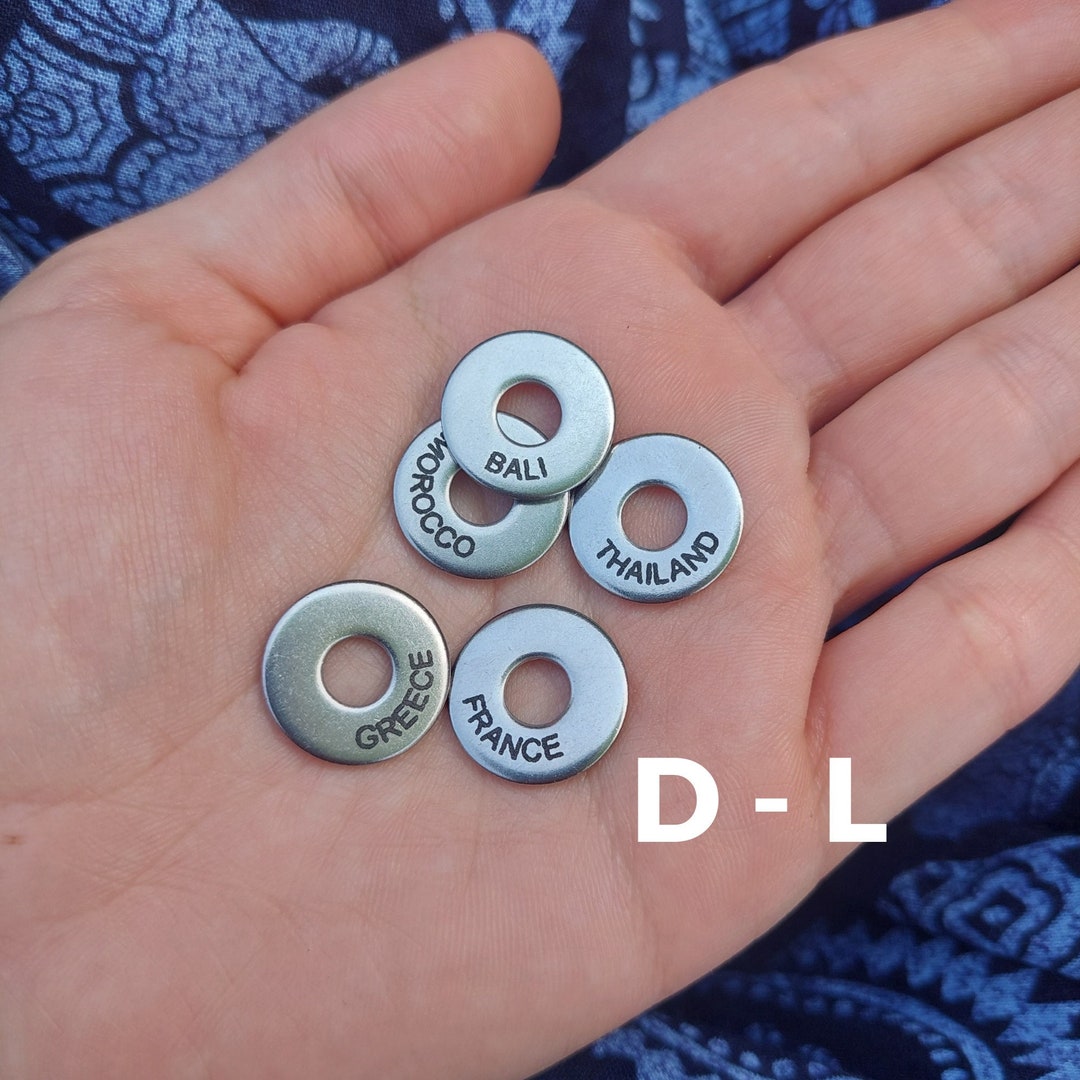 Country Travel Tokens D-L for Keyrings | Engraved Travel Rings, Travel ...