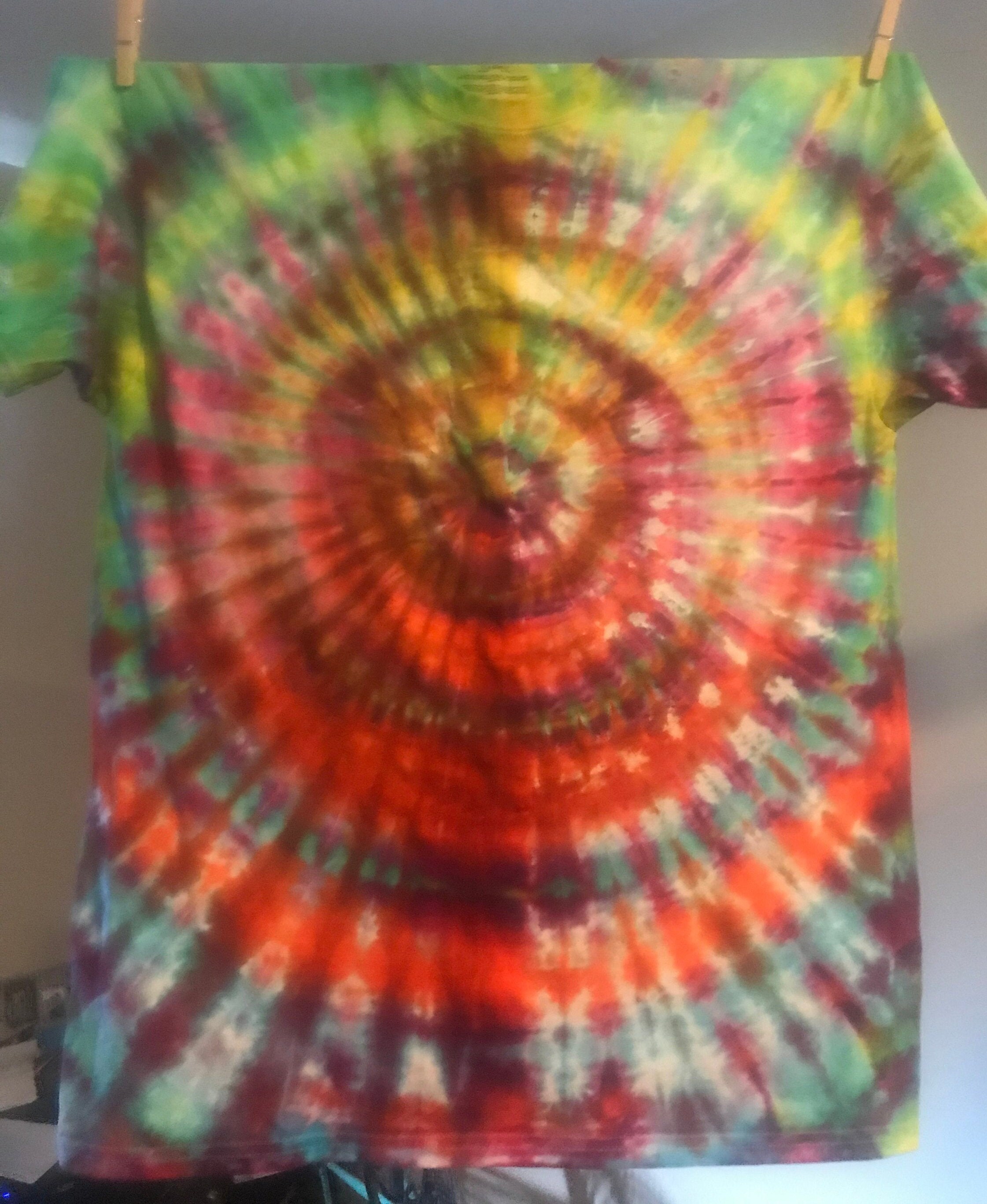 Large earthy Tie Dye T-shirt - Etsy Denmark
