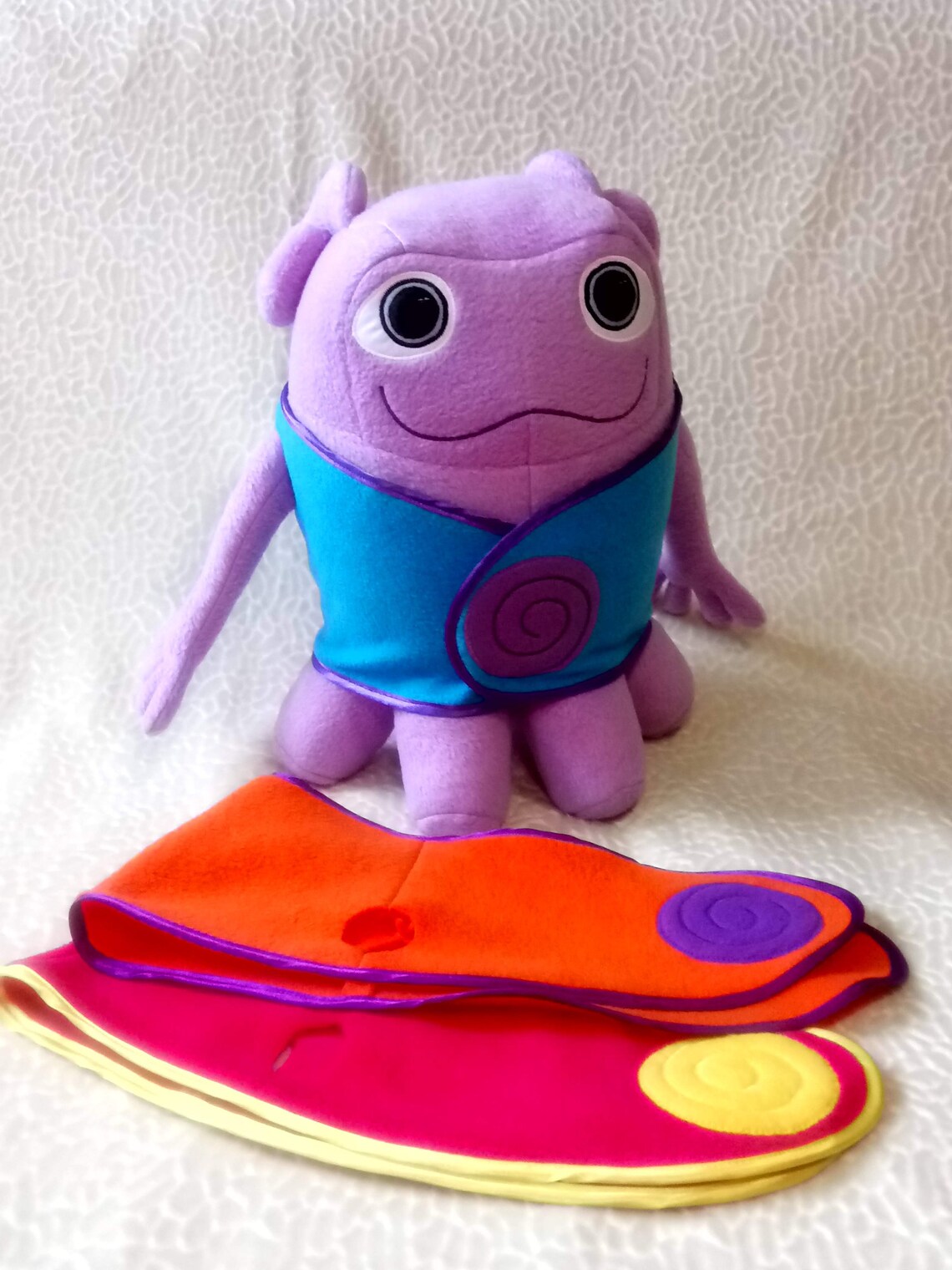 Boov O, a Stuffed Toy From the Cartoon "home" + Two Additional Outfits ...