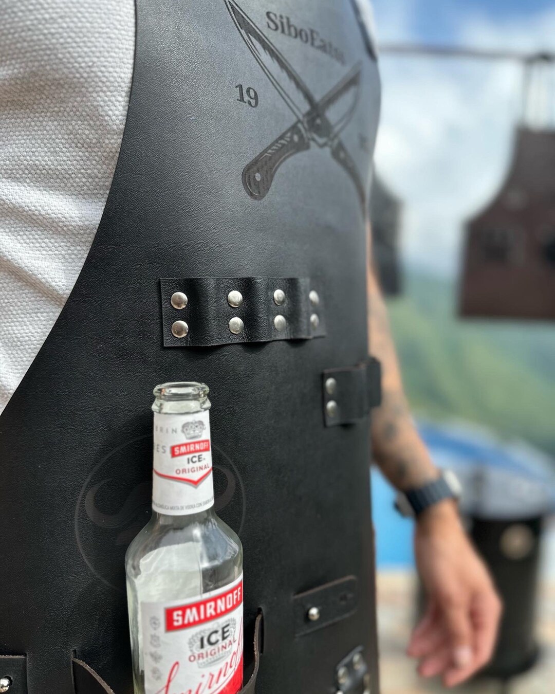 Personalized Leather Apron High Quality Workmanship Leather Straps ...