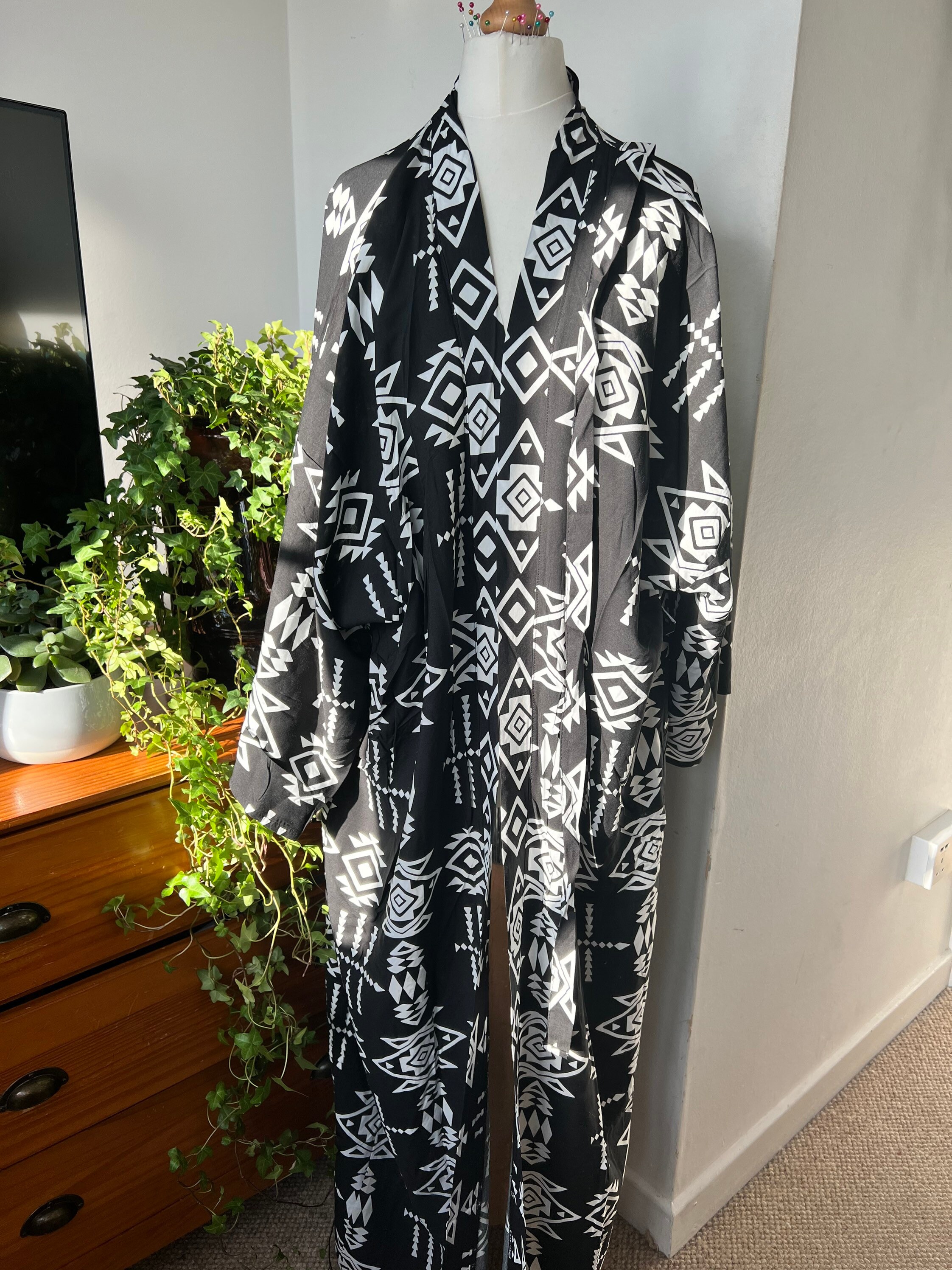 Black and White Boho Kimono Tulum Style Kimono Bali Style Kimono - Etsy