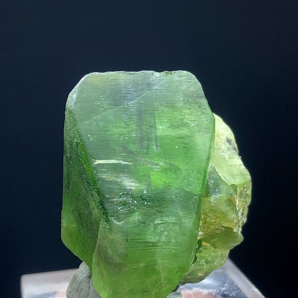Peridot Raw Crystal - Etsy