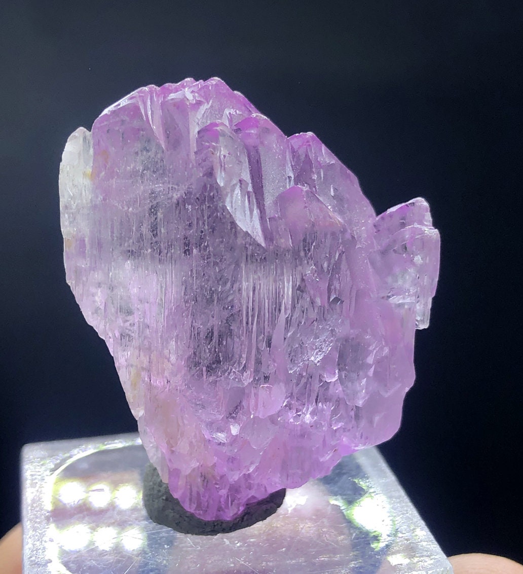 Mountain Shape Kunzite Crystal Pink Kunzite Kunzite Stone - Etsy