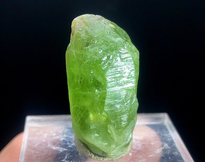 Peridot Crystal , Olivine Peridot Crystal, Green Peridot, Natural ...