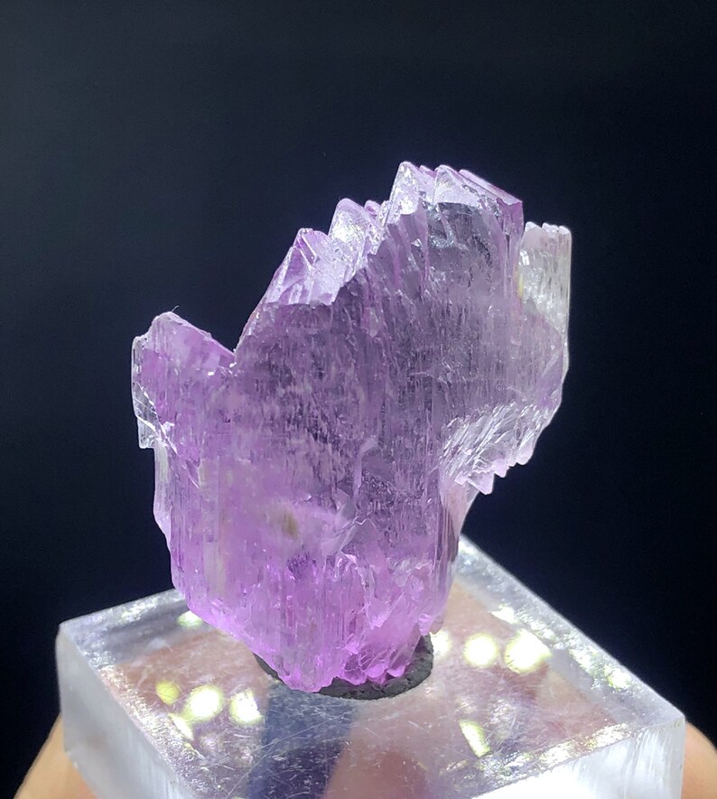 Mountain Shape Kunzite Crystal Pink Kunzite Kunzite Stone - Etsy