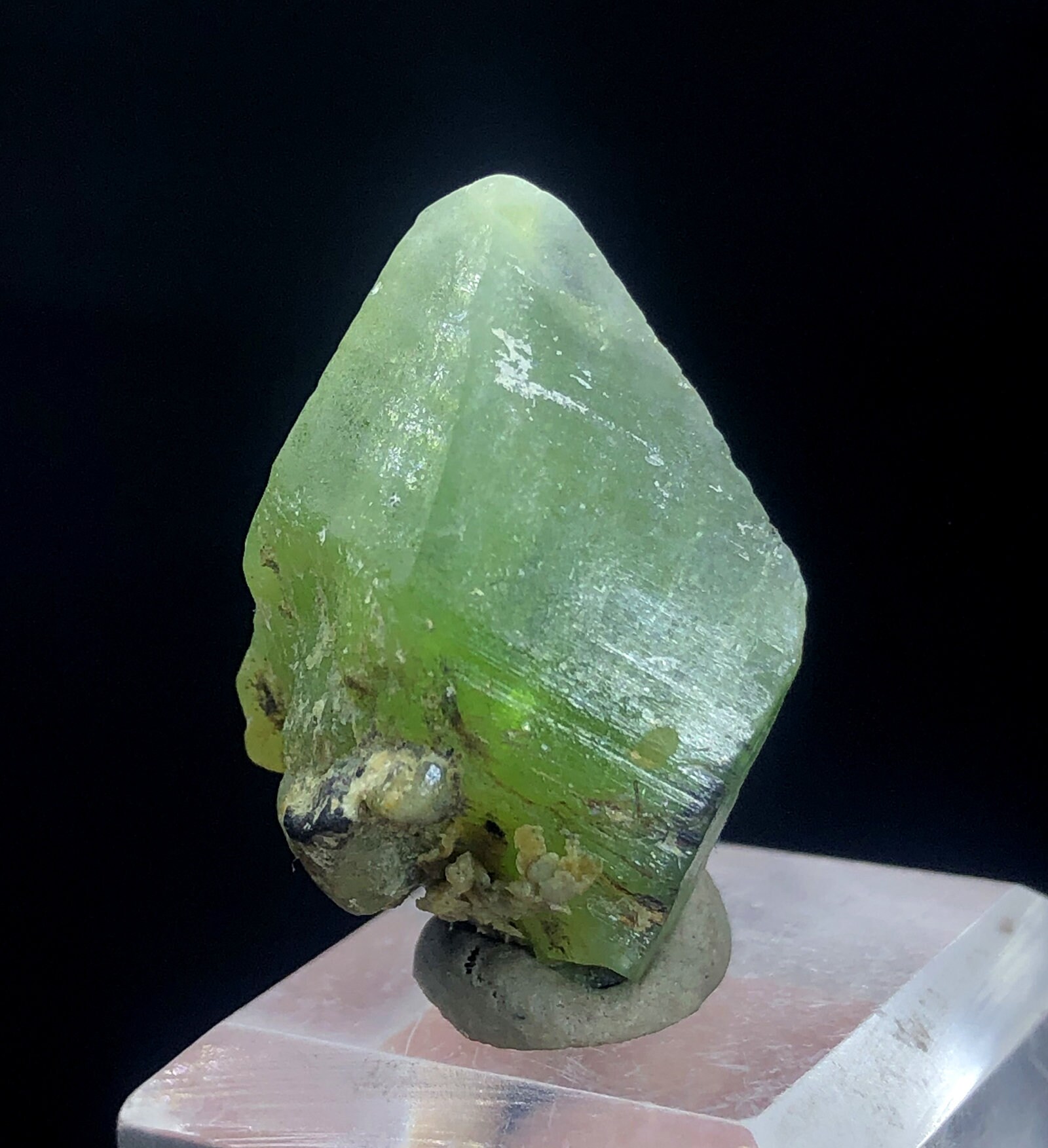 Peridot Crystal, Olivine Peridot Specimen, Green Peridot, Peridot Stone ...