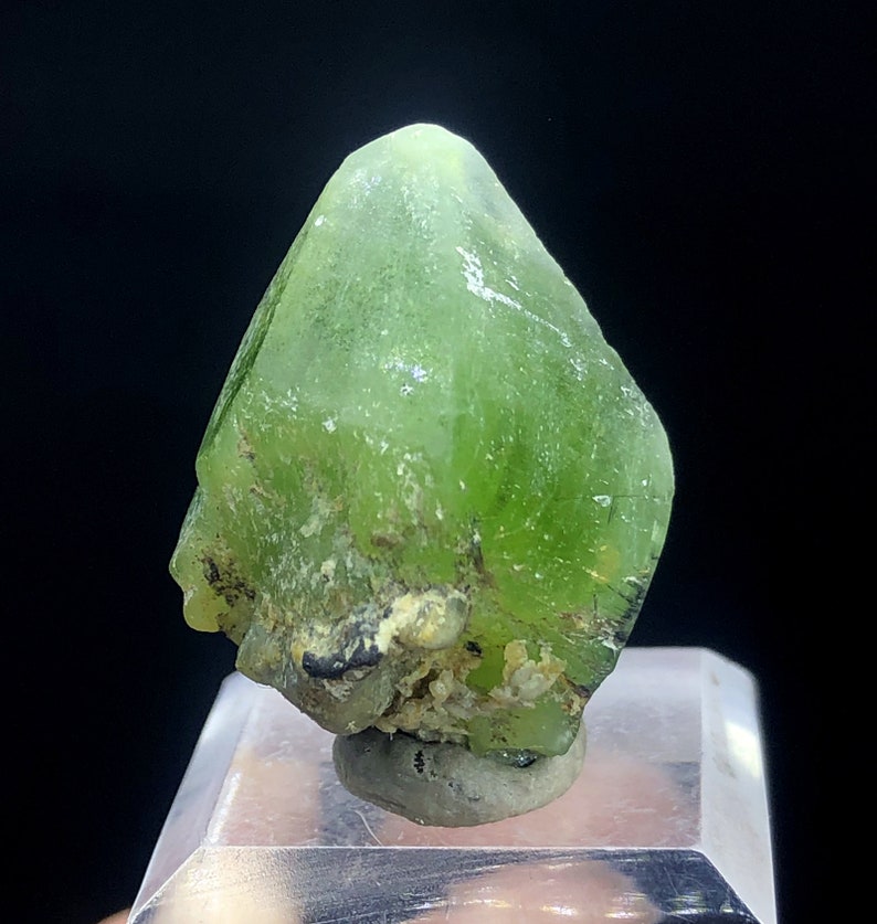 Peridot Crystal, Olivine Peridot Specimen, Green Peridot, Peridot Stone ...