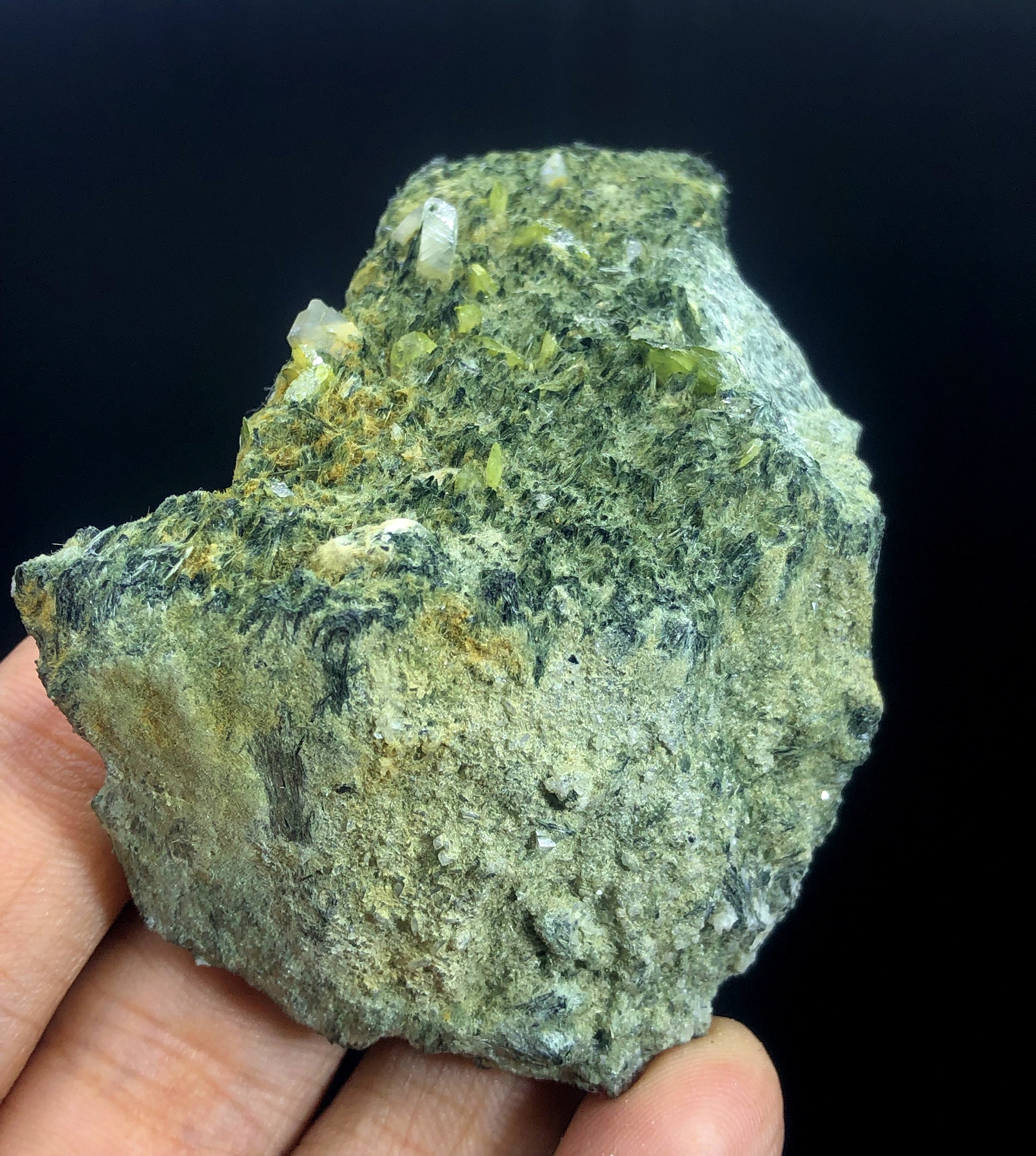 Natural Sphene Titanite, Green Sphene, Raw Sphene, Minerals Specimen ...