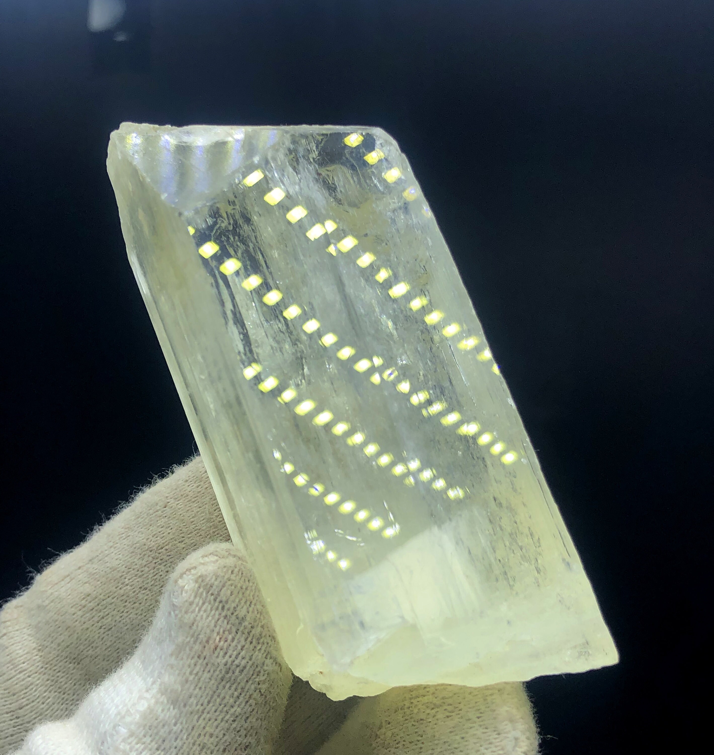 Kunzite Crystal, Yellow Kunzite, Triphane Kunizte, Kunzite Stone ...