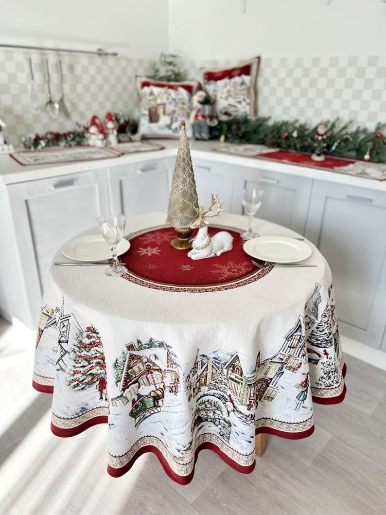 Red Christmas Tablecloth, Round Tapestry Tablecloth, Classic Christmas ...