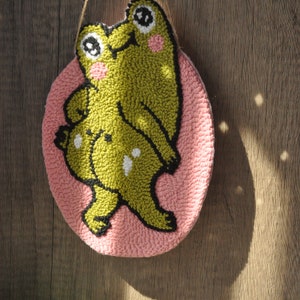 Cheeky Frog Tufted Wall Hanging | Hand Tufted Frog Wall Decor | Cute ...