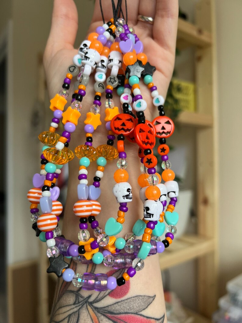 Halloween Beaded Phone Charm: Spooky Glow in the Dark Skull Strap - Etsy