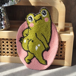 Cheeky Frog Tufted Wall Hanging | Hand Tufted Frog Wall Decor | Cute ...