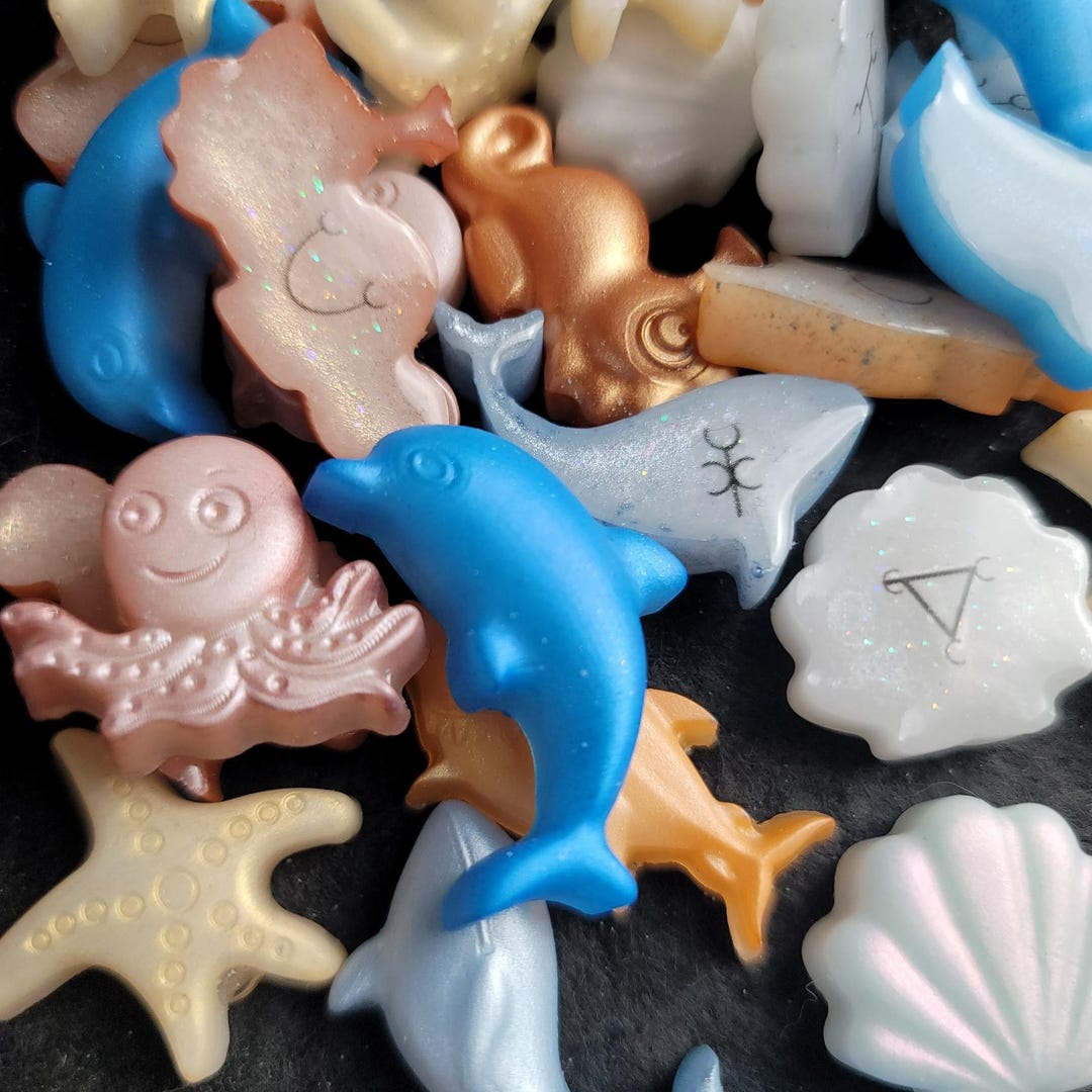 Sea Witch Resin Runes: Italian Janarric Divination Set - Etsy