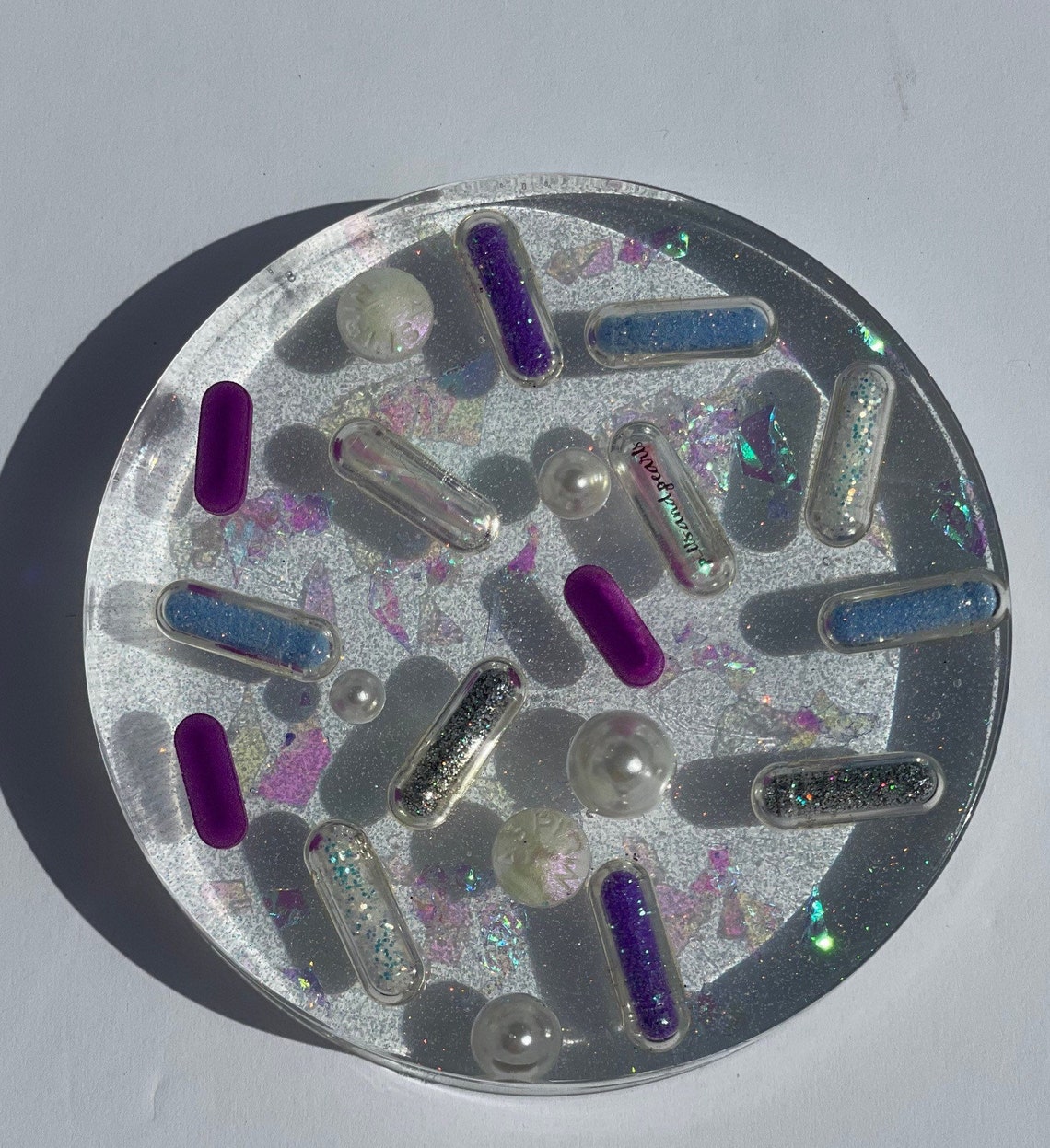 Lila Dunst: Resin Pille und Glitzer Untersetzer 2er Set - Etsy.de