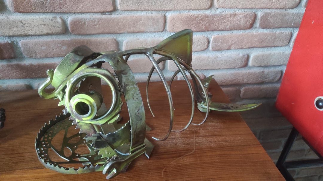 Contemporary Artwork Fish "pez-ti De Mer" - F-lor Da Fer - Loris ...
