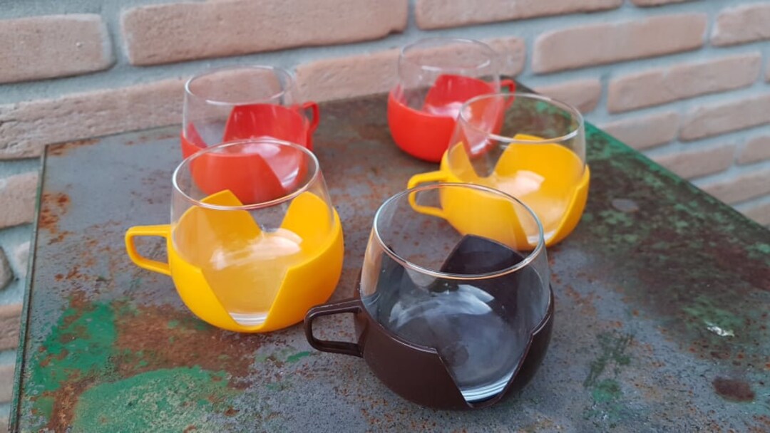 Set 5 Vintage Combi Cup, Retro Plastic Cups Vintage Cup Design 1970s ...