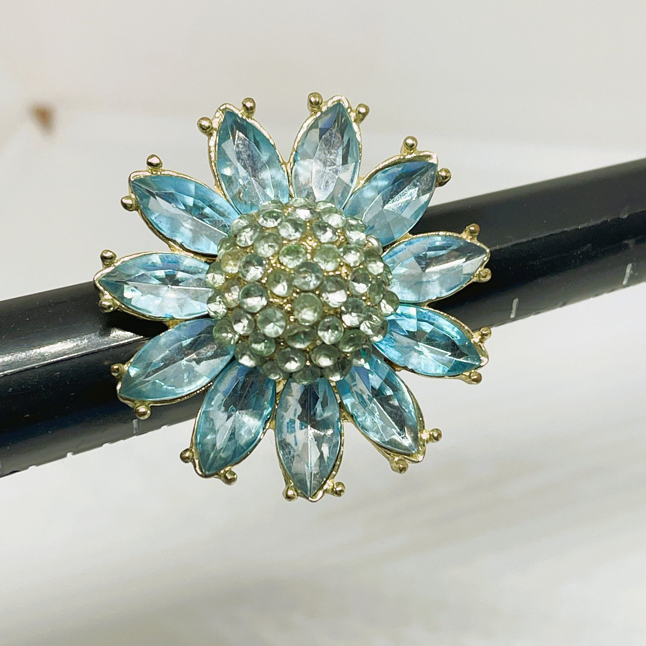 Vintage Rare Sunflower Costume Jewelry Stretch Ring, Large Sunflower ...