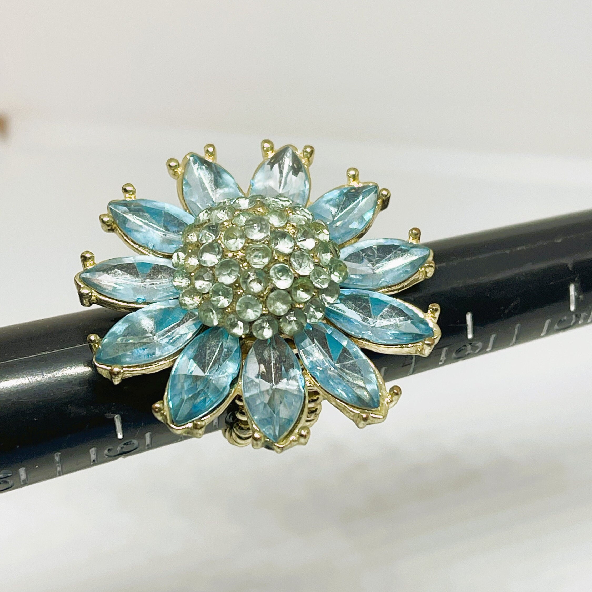 Vintage Rare Sunflower Costume Jewelry Stretch Ring, Large Sunflower ...