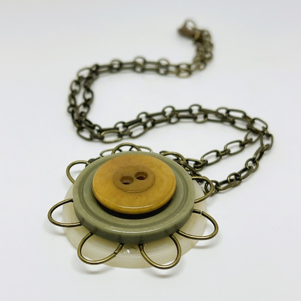 Button Necklace - Etsy